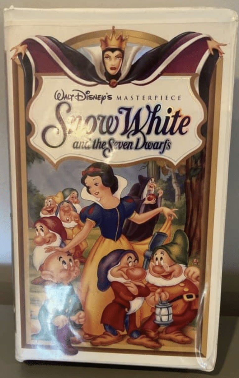 VHS Retro | Explore the Magic Behind Your Favorite Movies